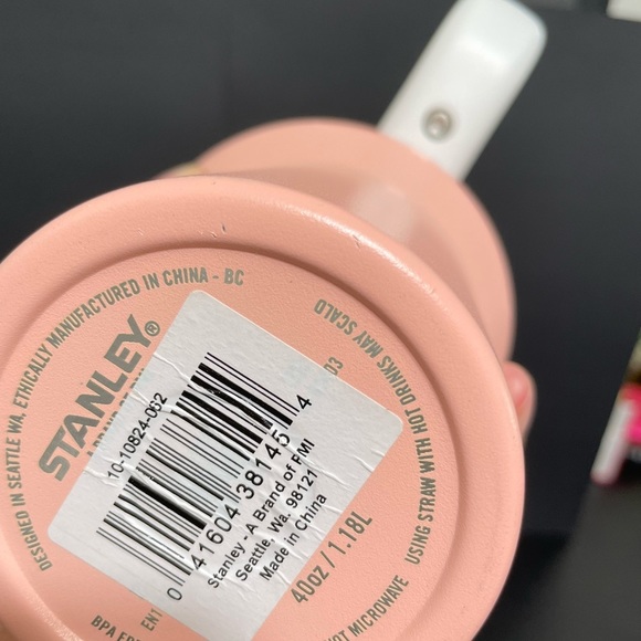 Stanley | Dining | Stanley 4oz Flowstate Quencher H20 Tumbler Peach ...